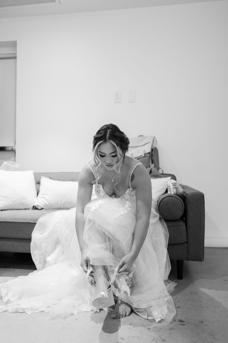 Elegant Modern Scottsdale Wedding at the Clayton House | Emilee & AJ | Legacy Collection - Lee ...